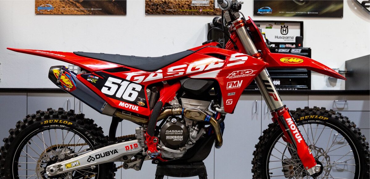 Graphic Base Material Options